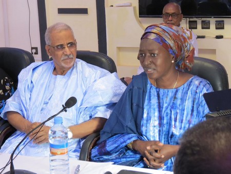 Inchiri/INSAF : Mme Lalya Aly Kamara échange avec les têtes de listes ...