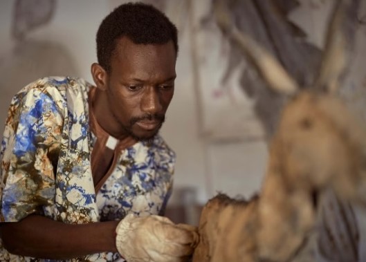 L’artiste mauritanien Oumar Ball face à la beauté et à la violence du monde